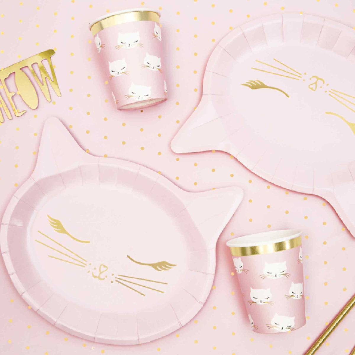 Pretty Pink Cat Paper Party Plates | partyHAUS